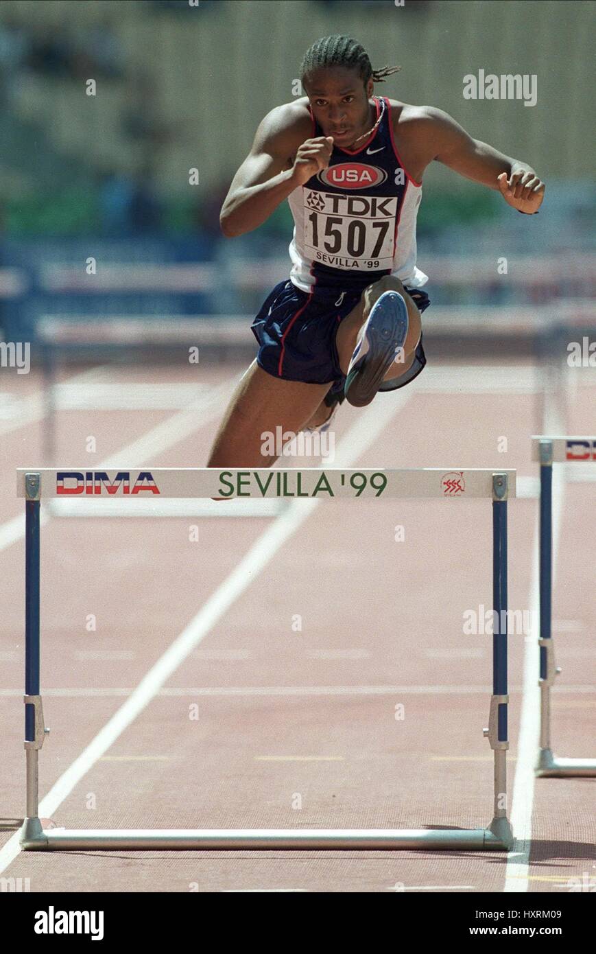 ANGELO TAYLOR 400 METRE HURDLES 24 August 1999 Stock Photo - Alamy