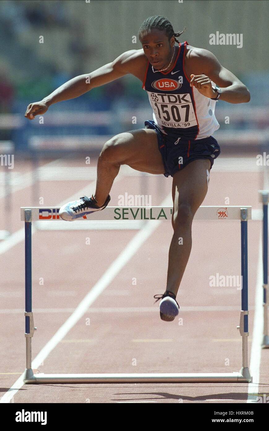 ANGELO TAYLOR 400 METRE HURDLES 24 August 1999 Stock Photo - Alamy