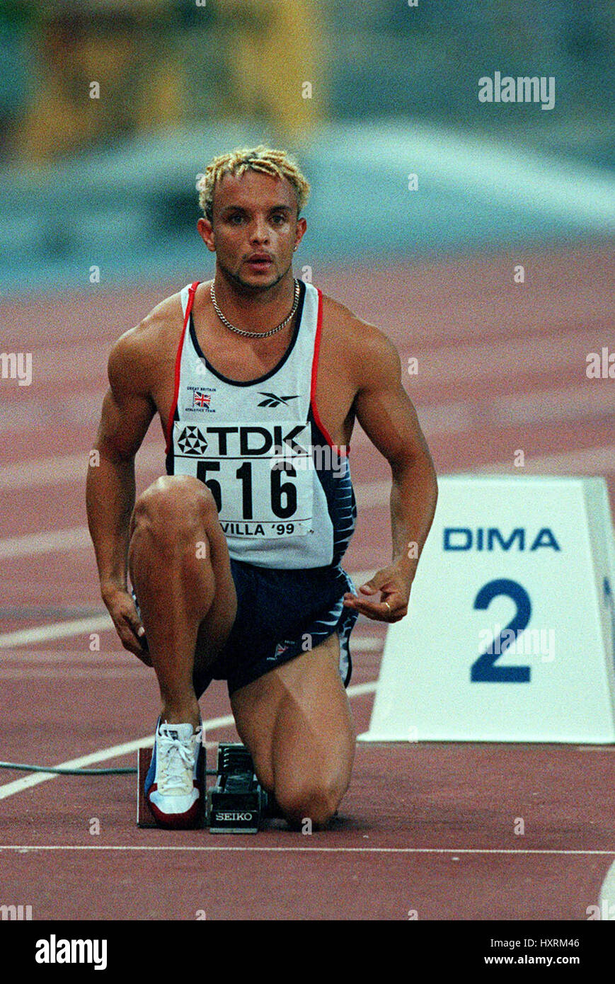 JAMIE BAULCH 400 METERS 24 August 1999 Stock Photo - Alamy