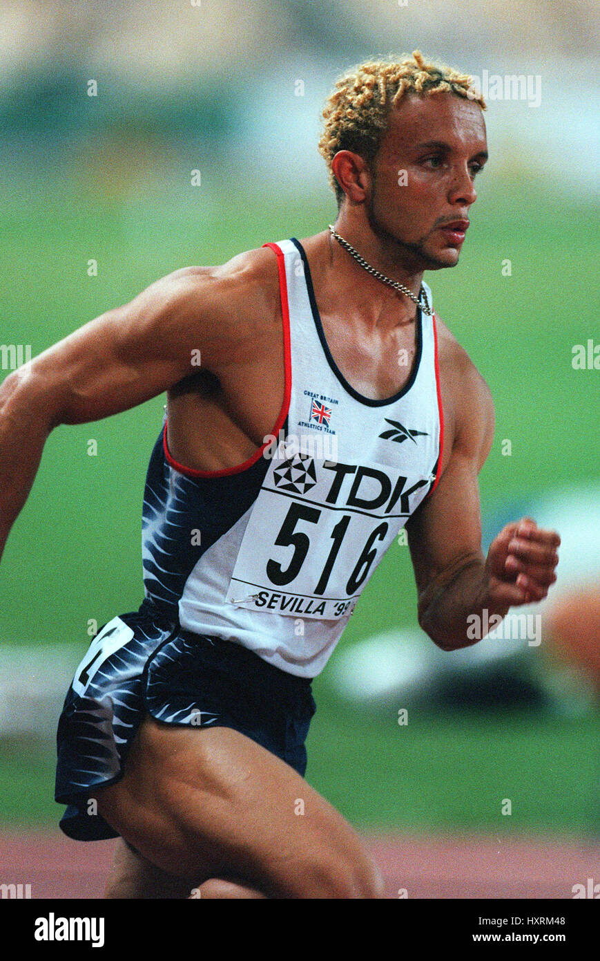 JAMIE BAULCH 400 METERS 24 August 1999 Stock Photo - Alamy