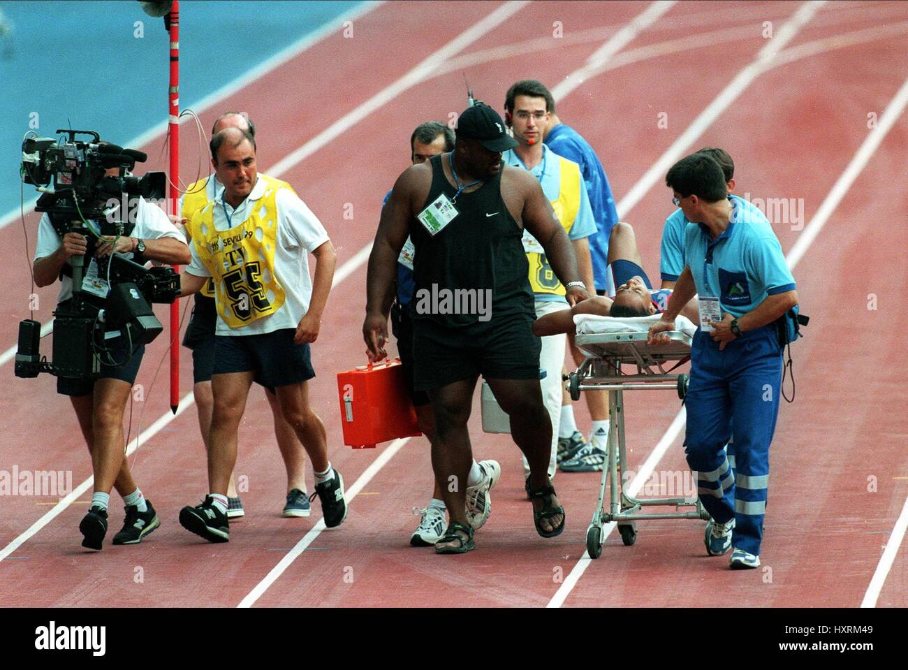 MARION JONES & C.J.HUNTER 200 METERS FINAL SEVILLE 99 24 August 1999 ...