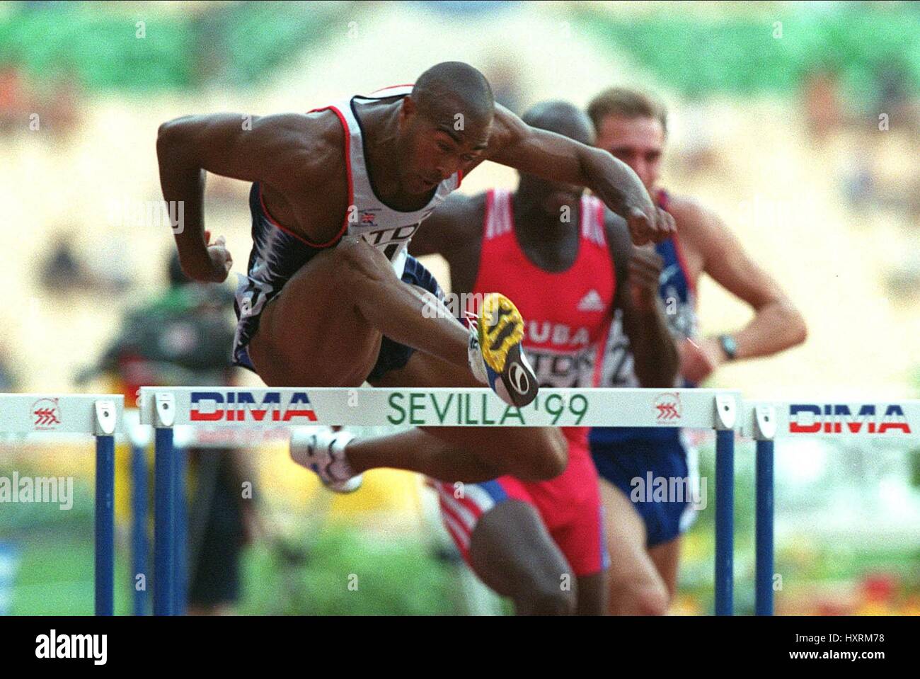Colin jackson 110 hurdles hi-res stock photography and images - Alamy