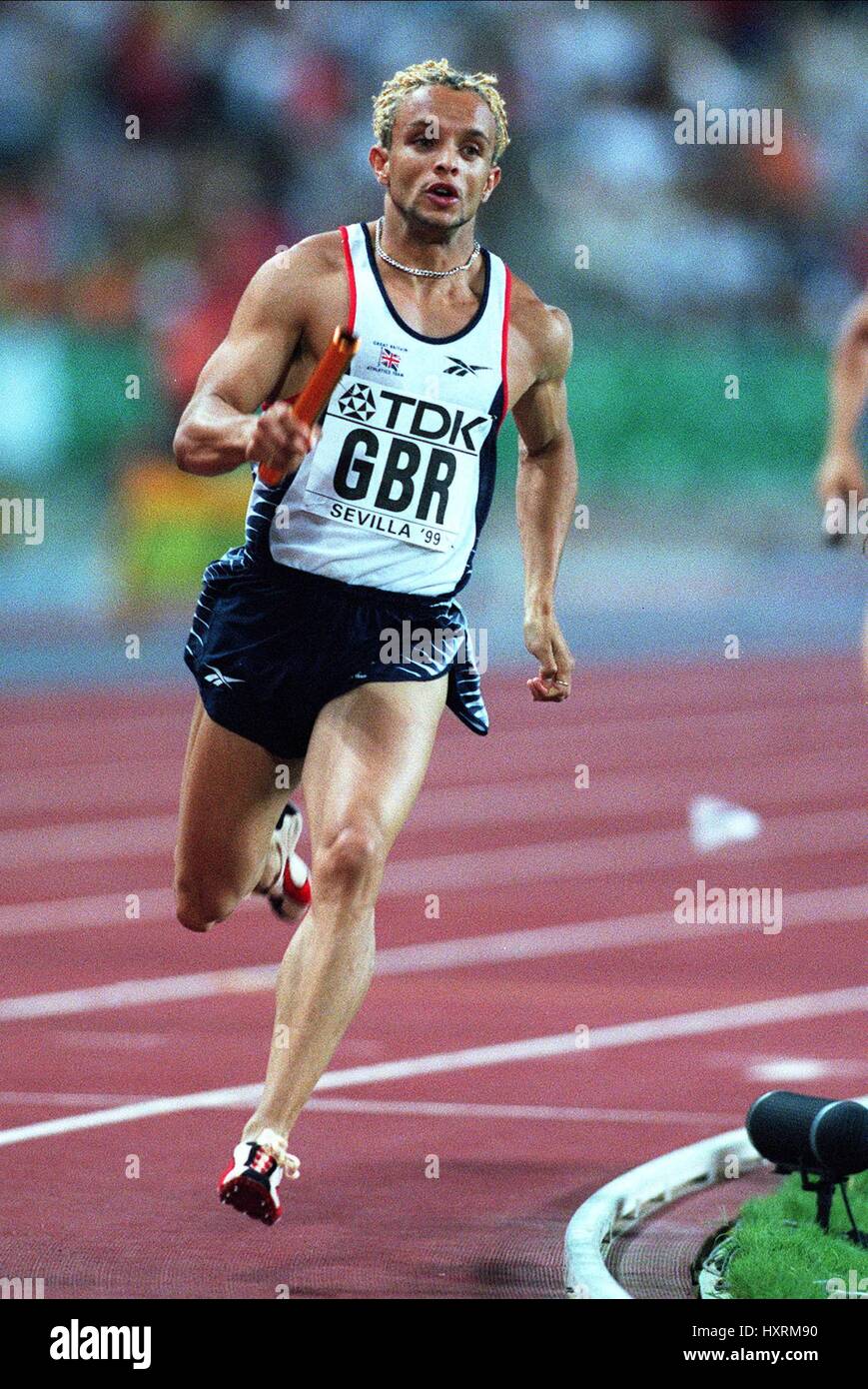 JAMIE BAULCH 4 X 400M RELAY 23 November 1999 Stock Photo - Alamy