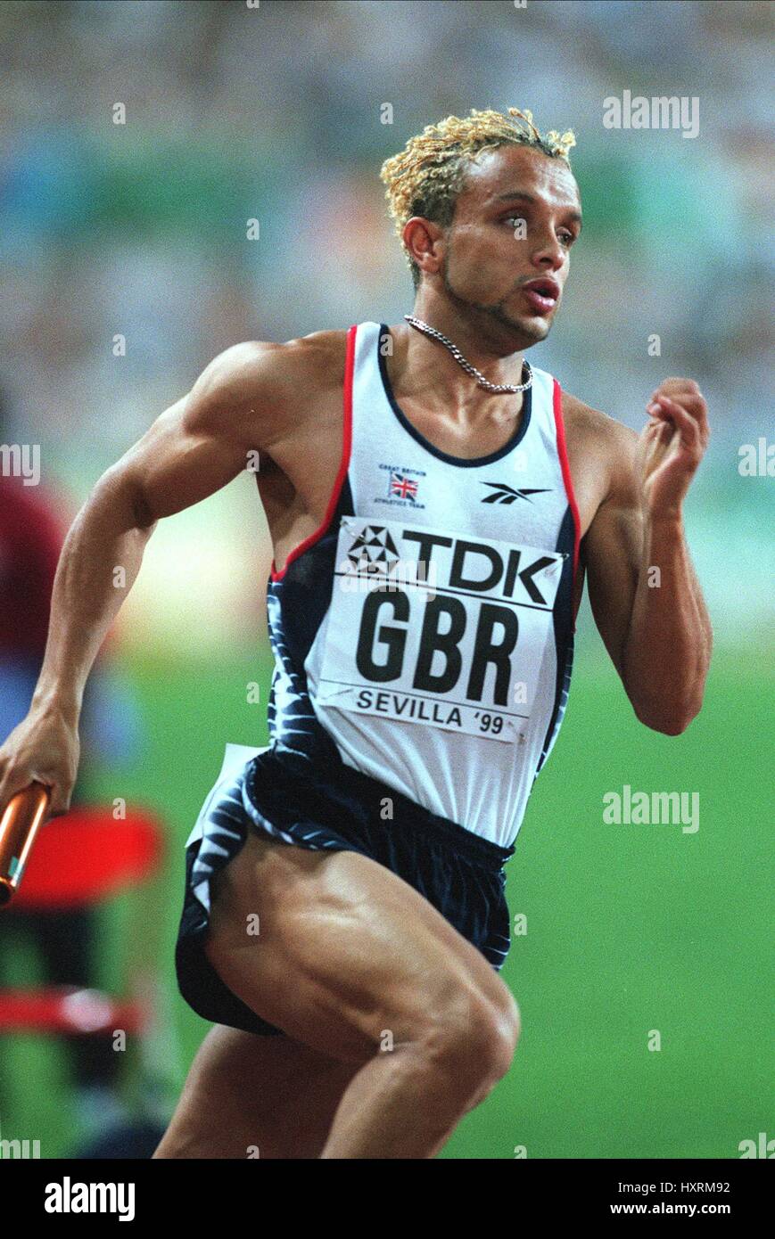 JAMIE BAULCH 4 X 400M RELAY 23 November 1999 Stock Photo - Alamy