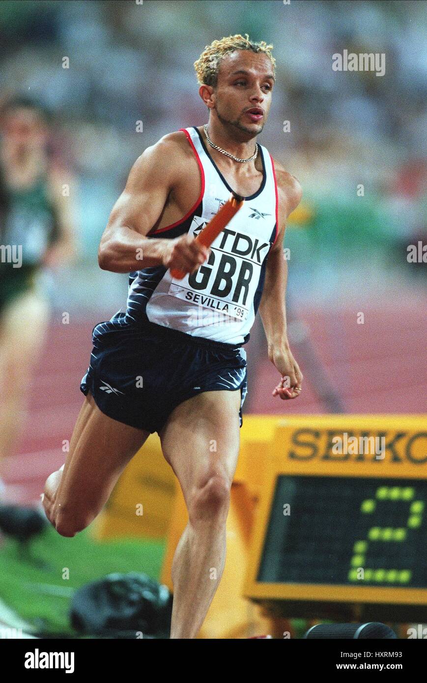 JAMIE BAULCH 4 X 400M RELAY 23 November 1999 Stock Photo - Alamy