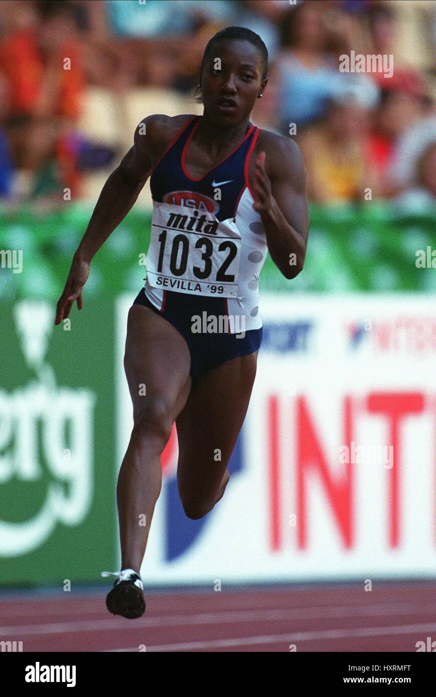 INGER MILLER 200 METRES 28 November 1999 Stock Photo - Alamy