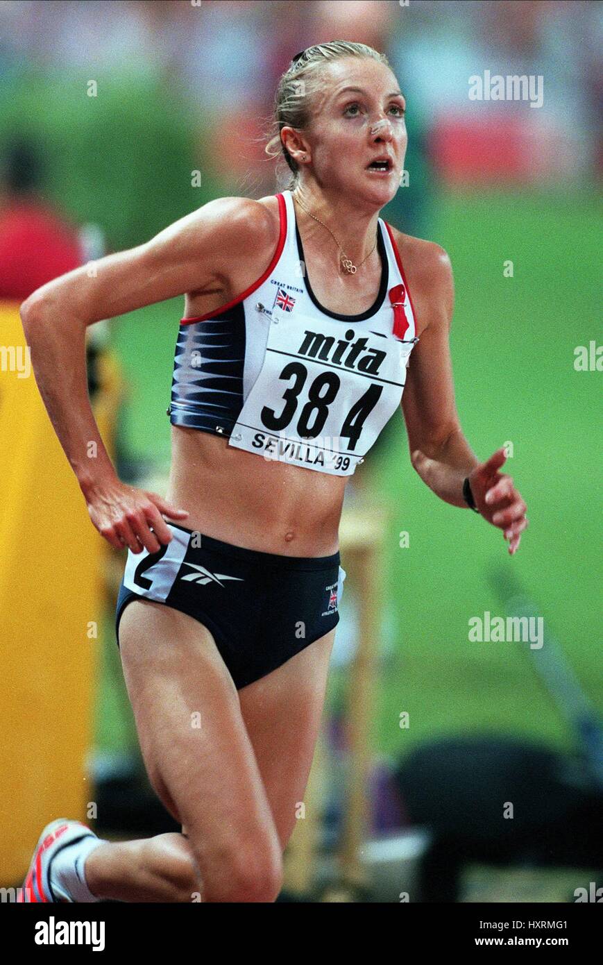PAULA RADCLIFFE 10000 METRES 28 November 1999 Stock Photo - Alamy