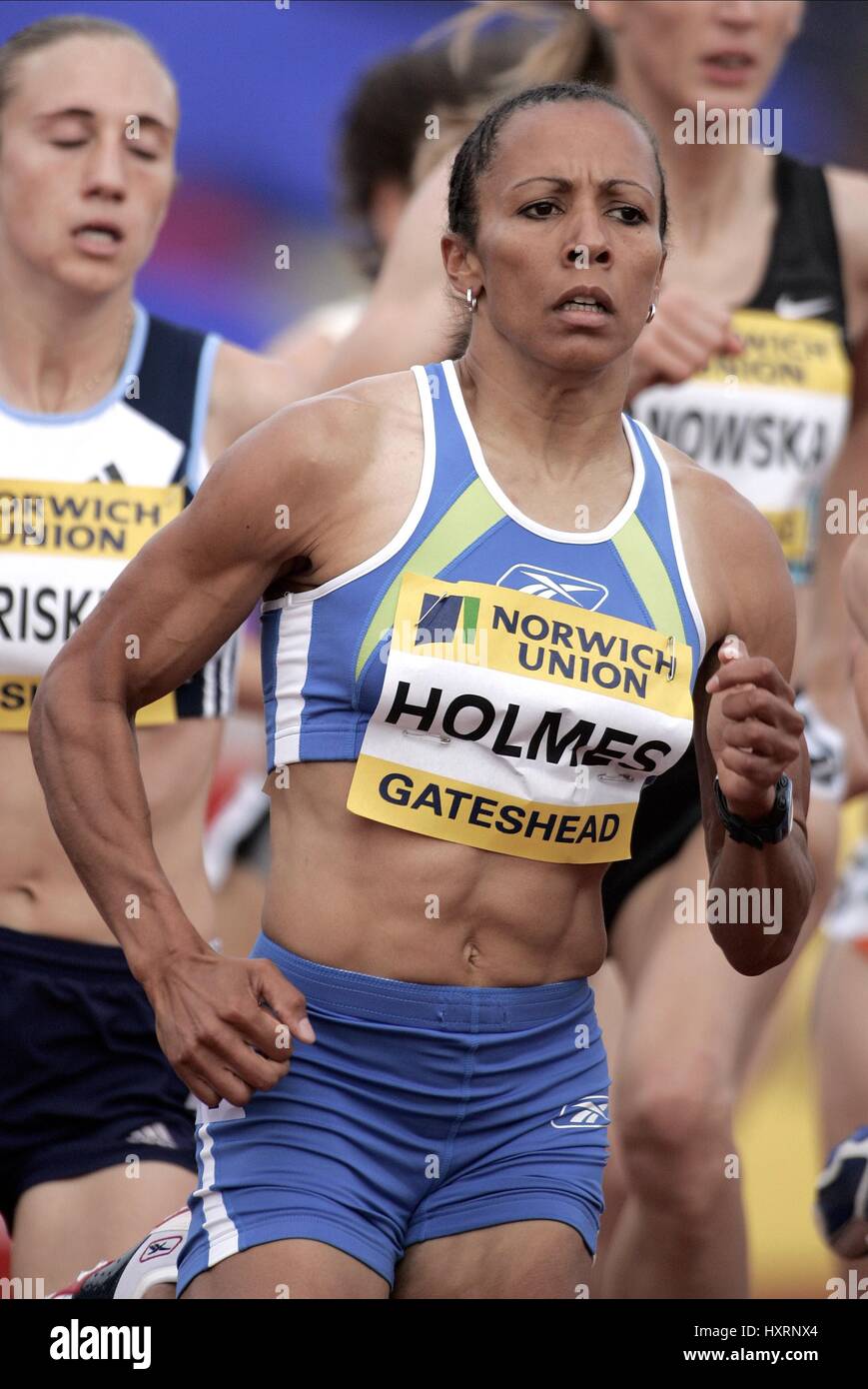 KELLY HOLMES 1500 METRES GATESHEAD INTERNATIONAL STADIUM GATESHEAD ...
