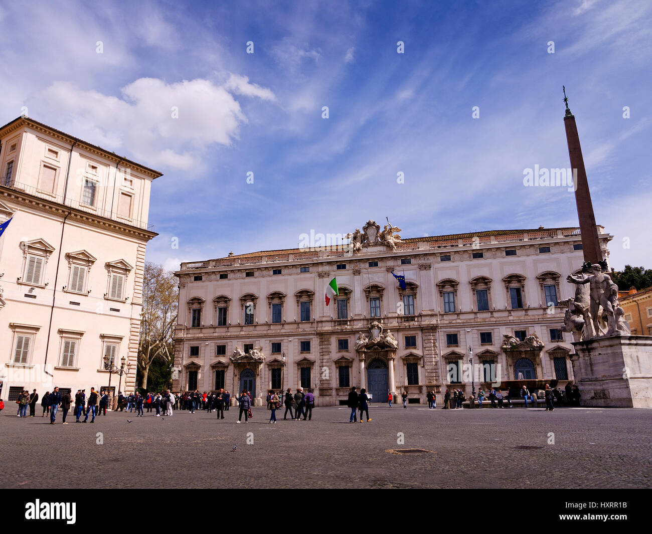 Quirinale Palace The Italian Prime Minster's residence in Rome the ...
