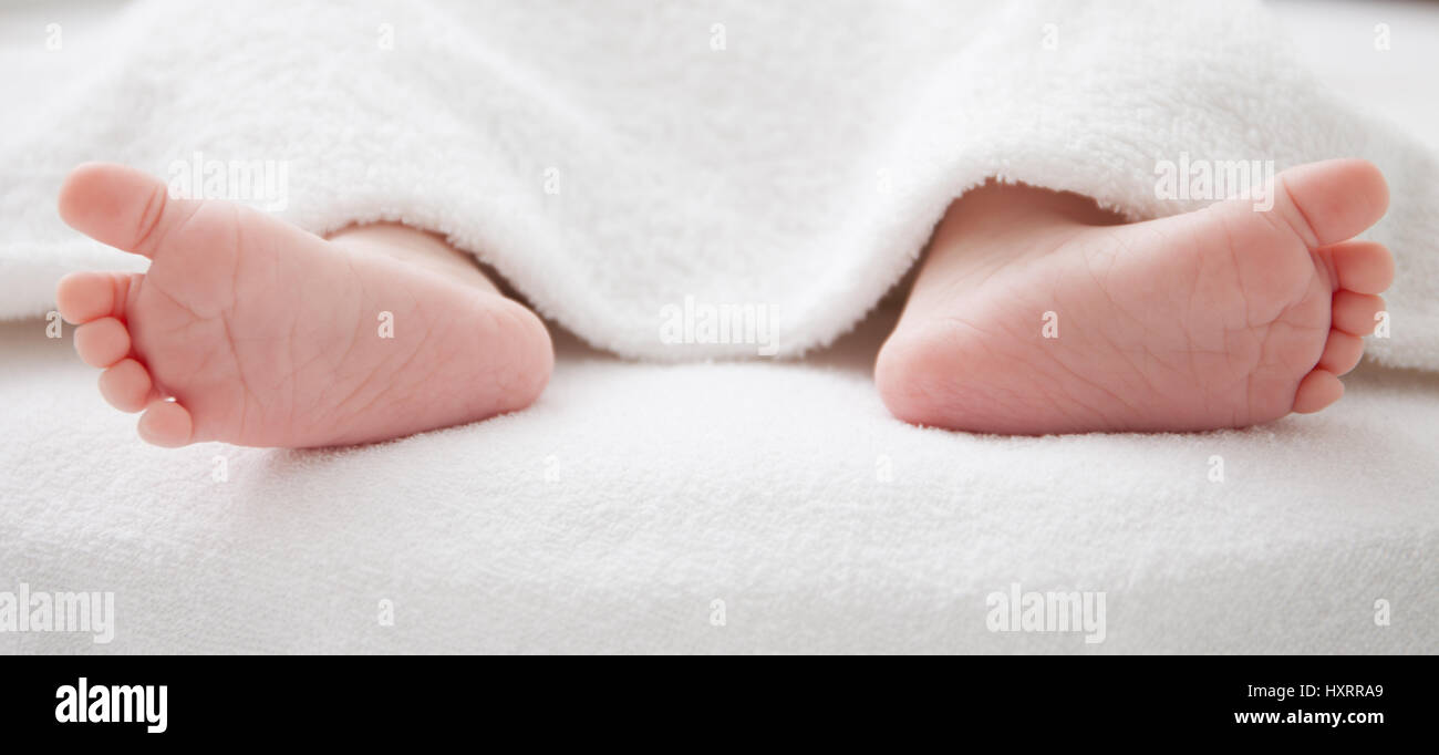 Baby feet baby hi-res stock photography and images - Alamy