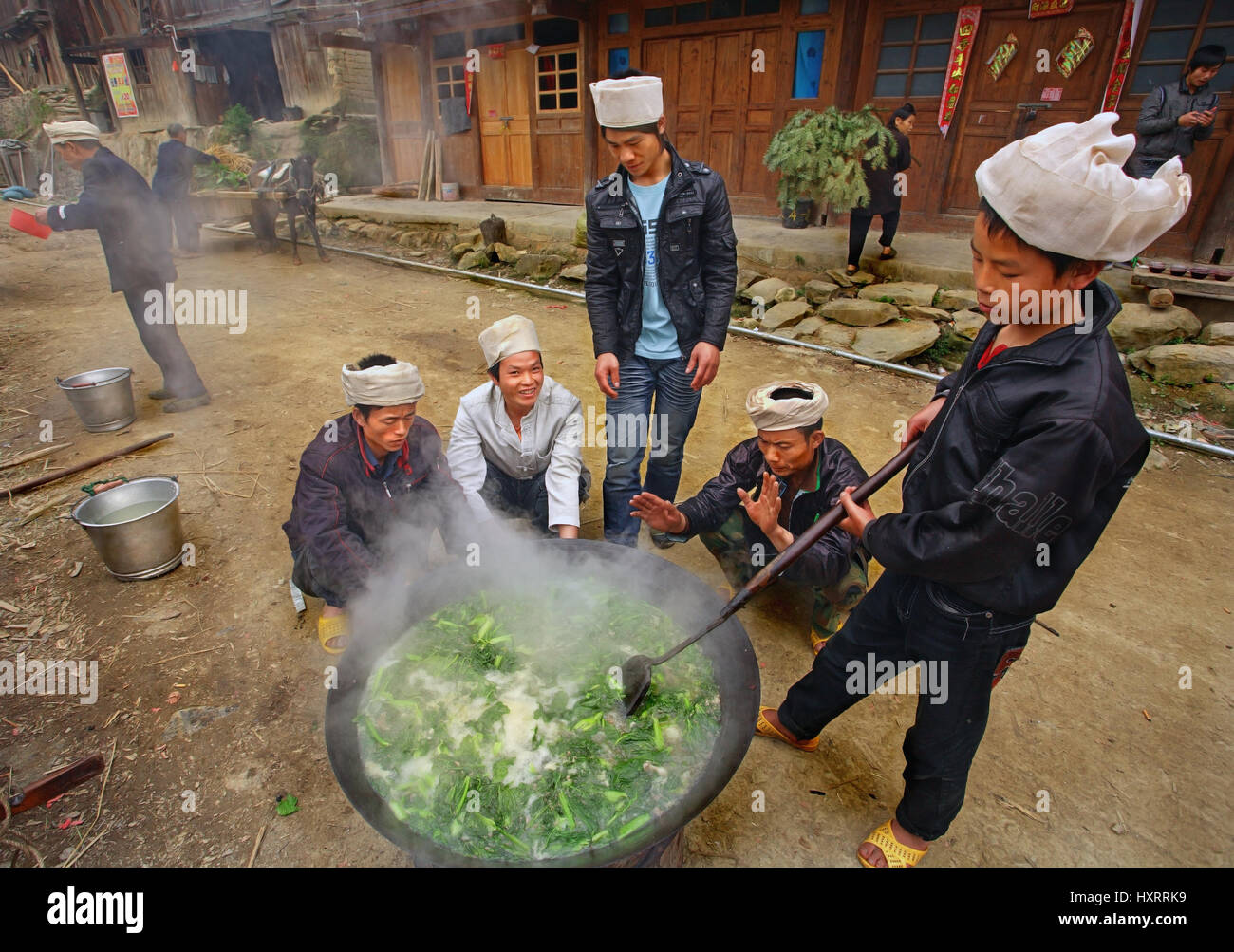 Kitchen in rural village china hi-res stock photography and images - Alamy