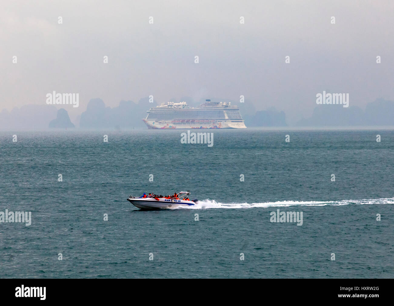 Long distance cruising hi-res stock photography and images - Alamy