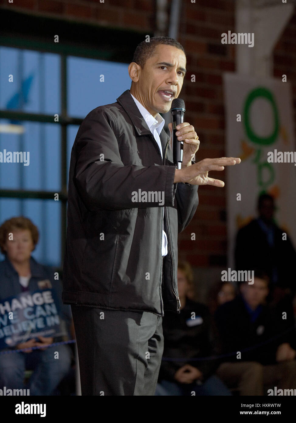 Illinois senator Barack Obama holding a campaign rally at the Port of ...