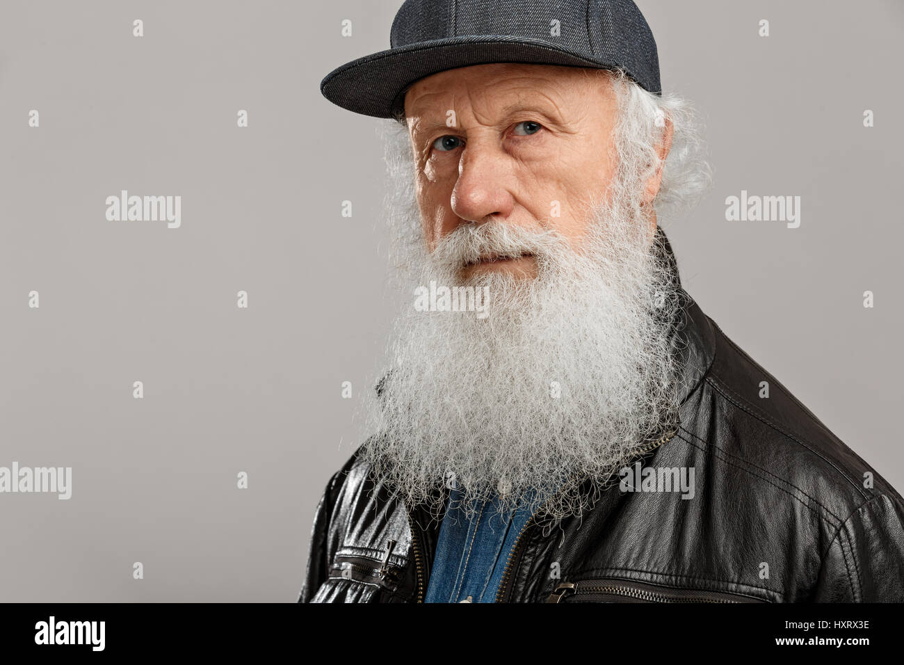 old man with a long beard Stock Photo - Alamy