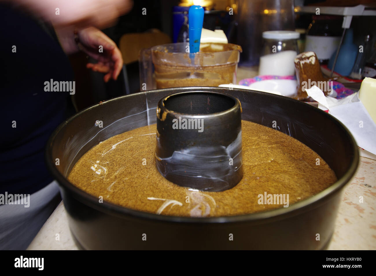 putting sugar powder on Homemade Coffee Cake Stock Photo - Alamy