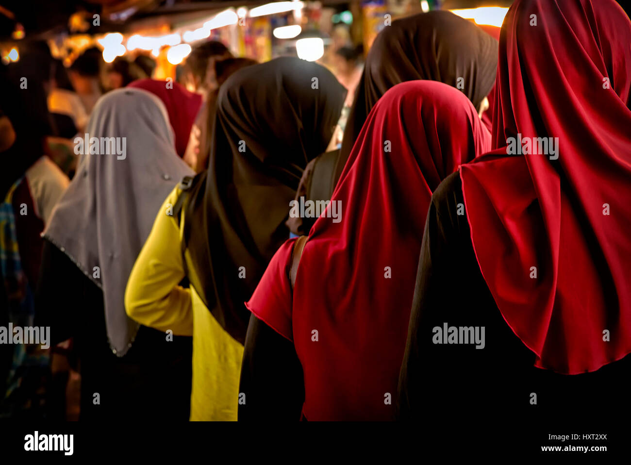 Thai Muslim Women Stock Photos & Thai Muslim Women Stock Images - Alamy