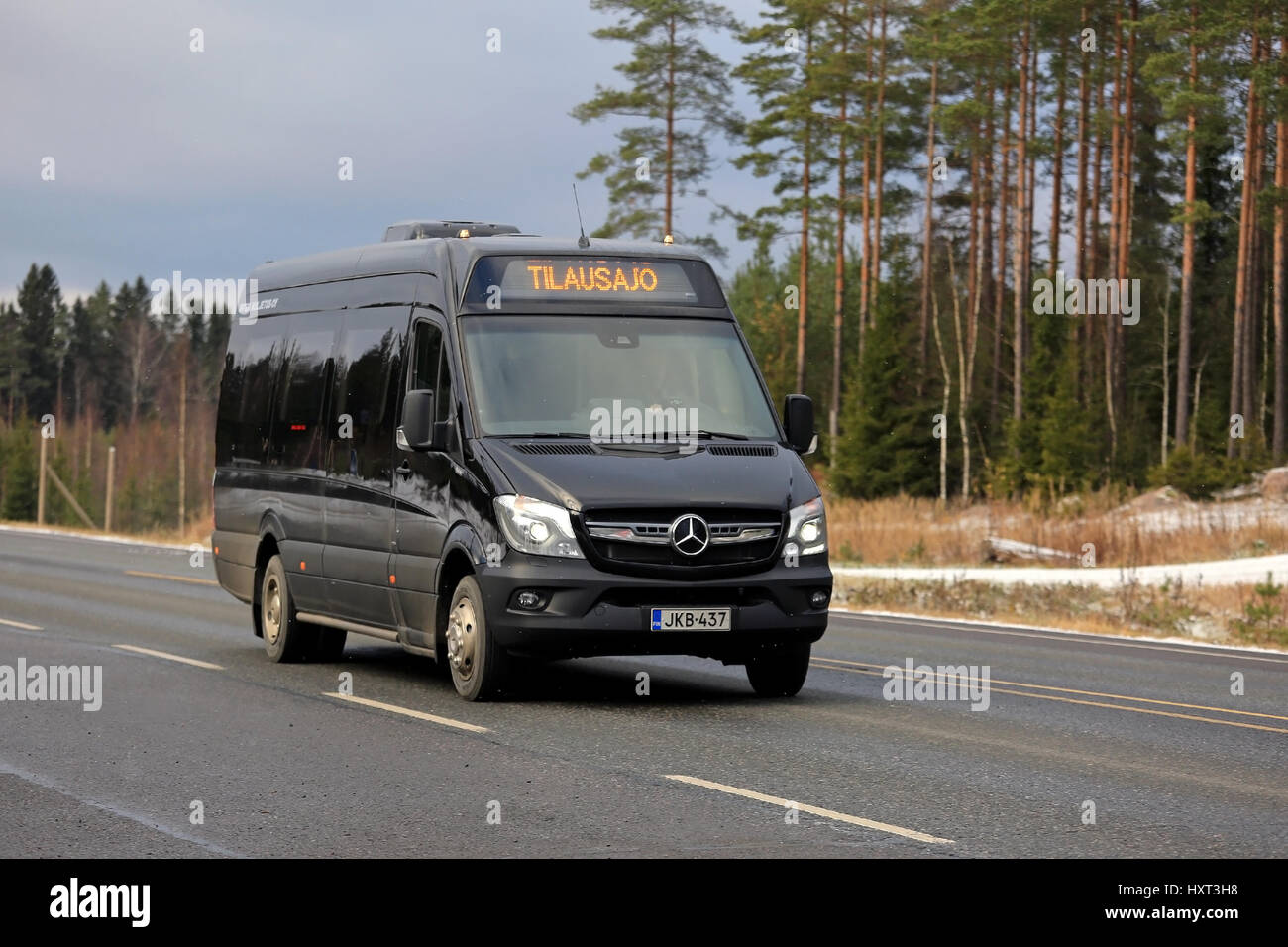 Mercedes benz sprinter black hi-res stock photography and images - Alamy