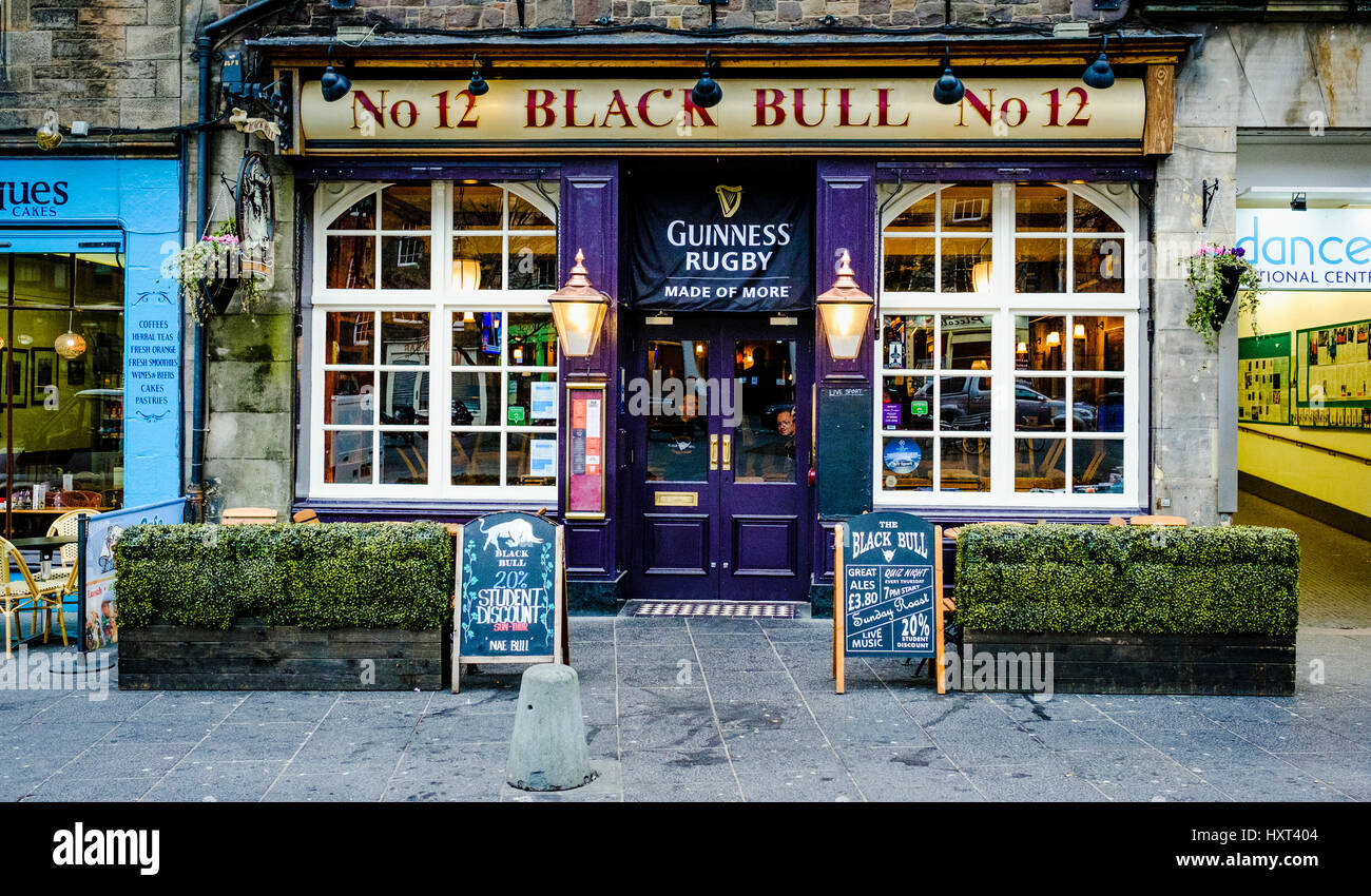 Black bull pub hi-res stock photography and images - Alamy