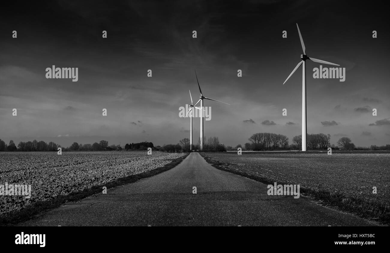 Wind power stations hi-res stock photography and images - Alamy