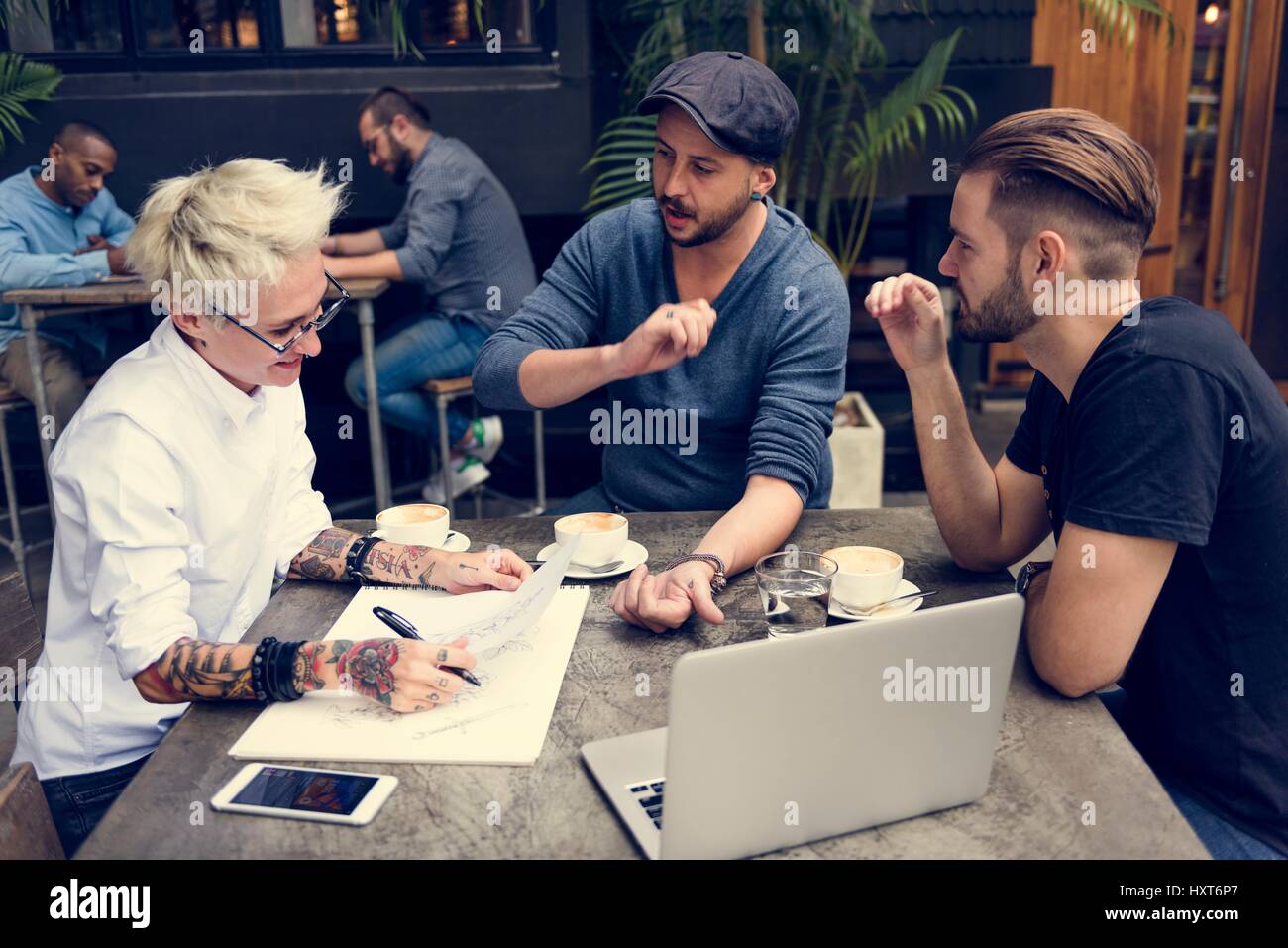 Present talk hi-res stock photography and images - Alamy