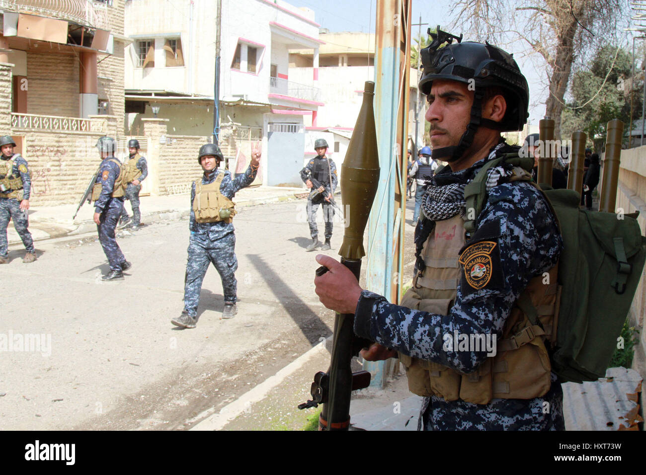 Center heavy fighting hi-res stock photography and images - Alamy