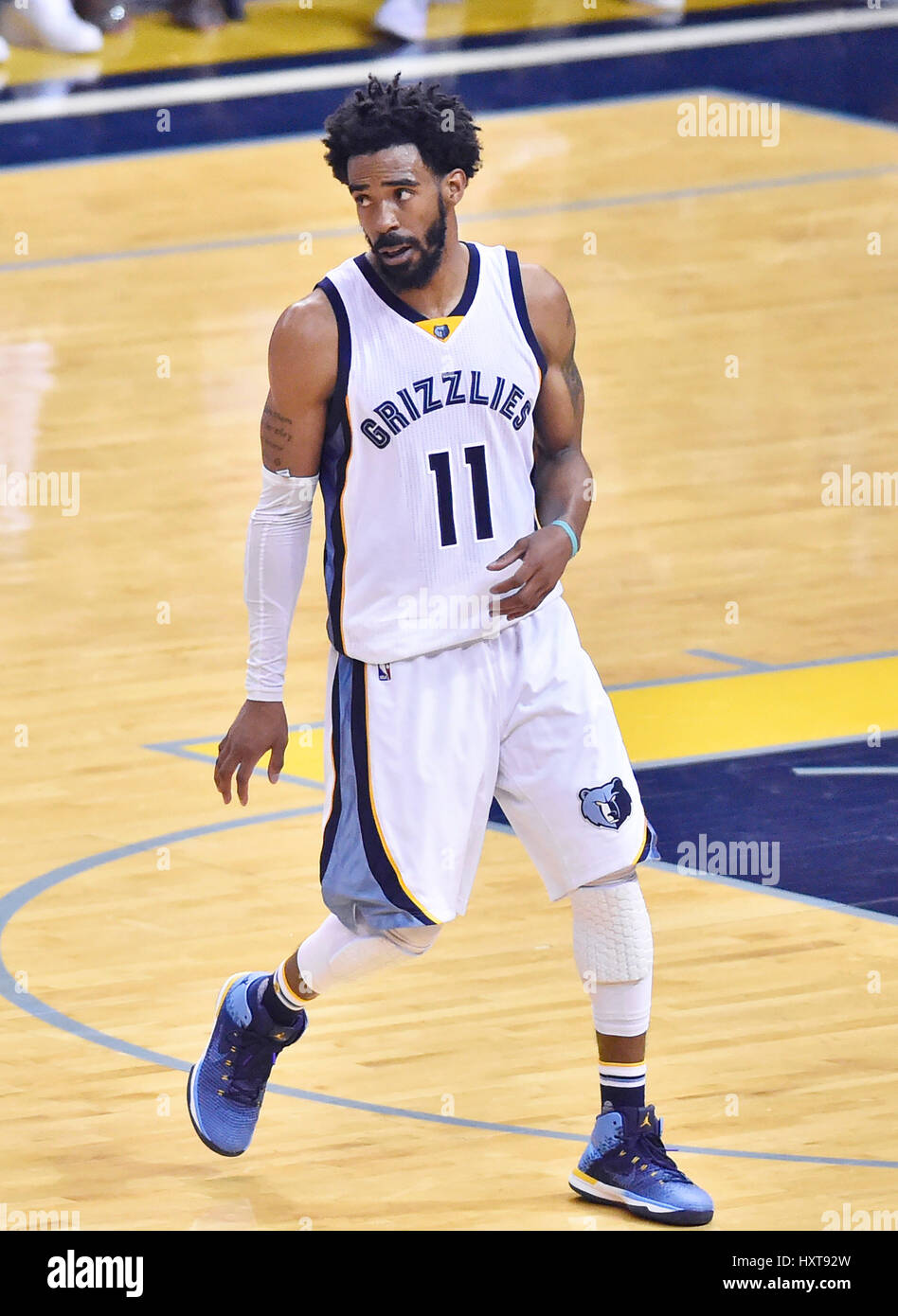 Memphis, TN, USA. 18th Mar, 2017. Memphis Grizzlies guard Mike Conley ...