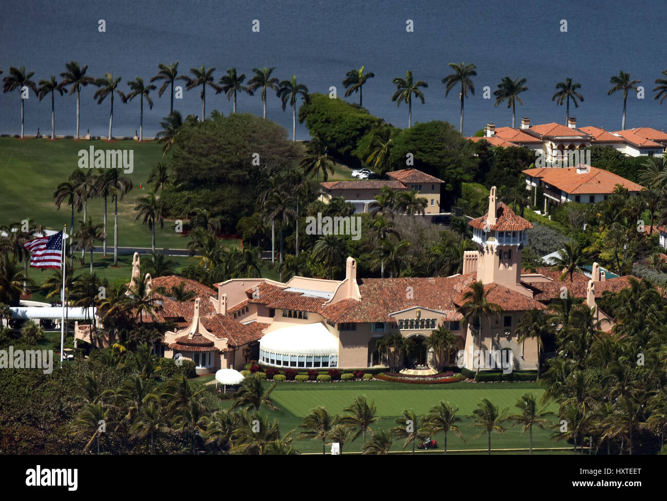 Mar a lago aerial hi-res stock photography and images - Alamy
