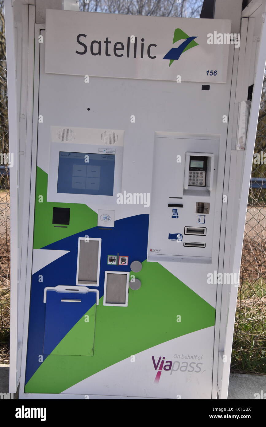 Toll machine hi-res stock photography and images - Alamy
