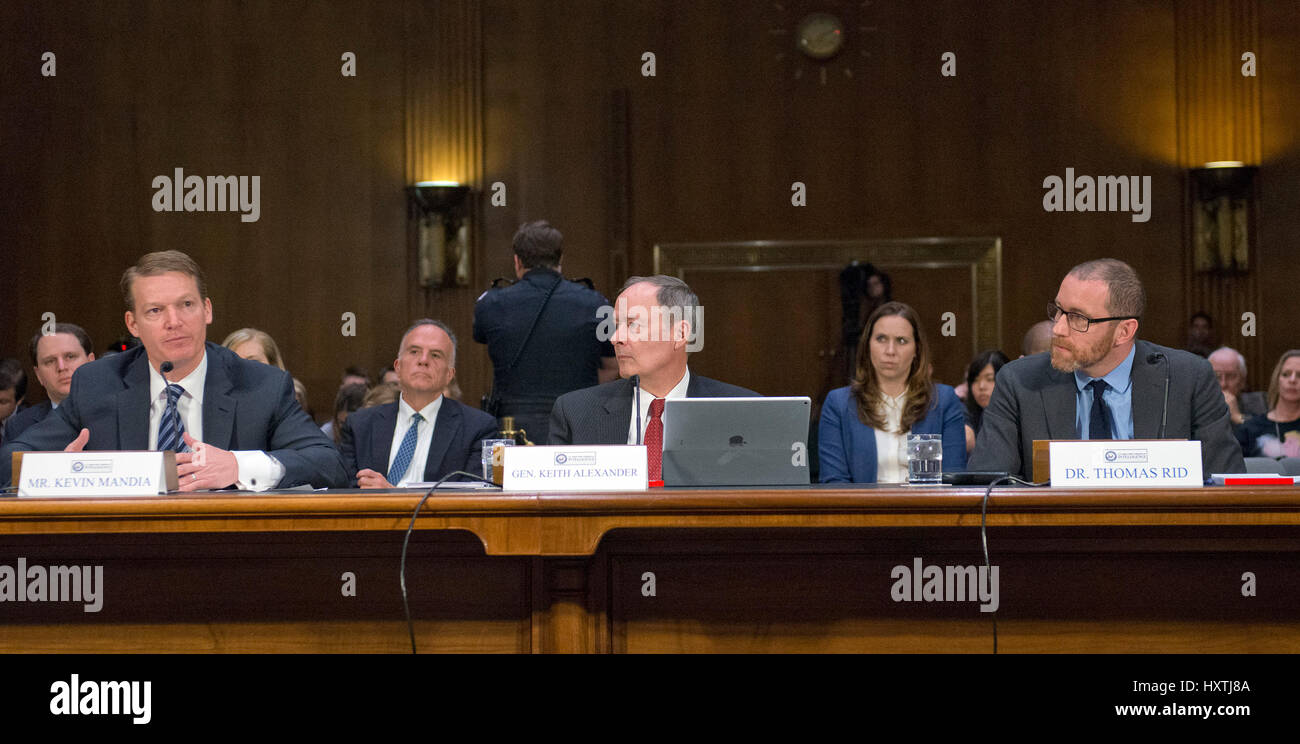 Former director general security service hi-res stock photography and ...