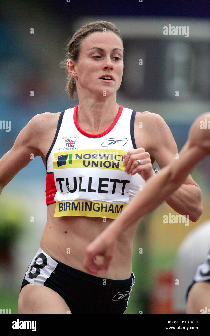 HAYLEY TULLETT 800 METRES ALEXANDER STADIUM BIRMINGHAM ENGLAND 25 July ...