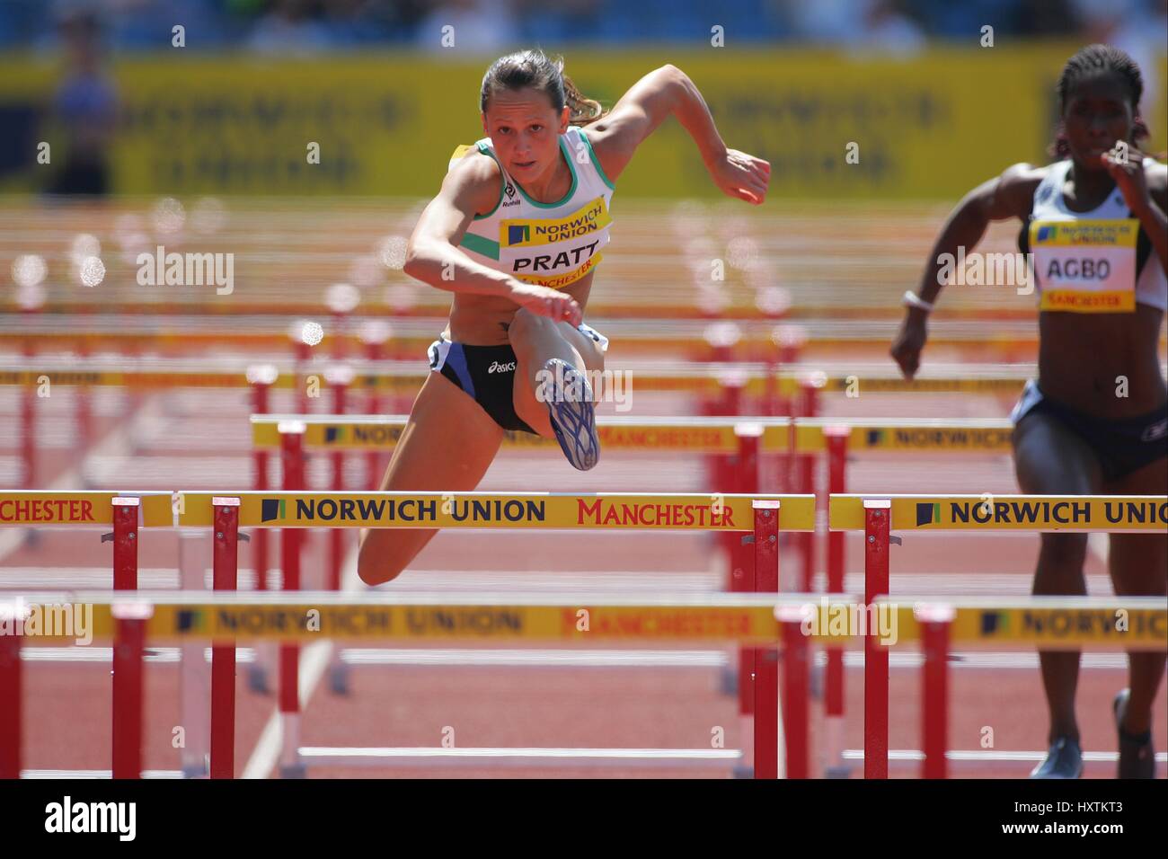 JULIE PRATT 100 METRE HURDLES MANCHESTER REGIONAL ARENA MANCHESTER ...