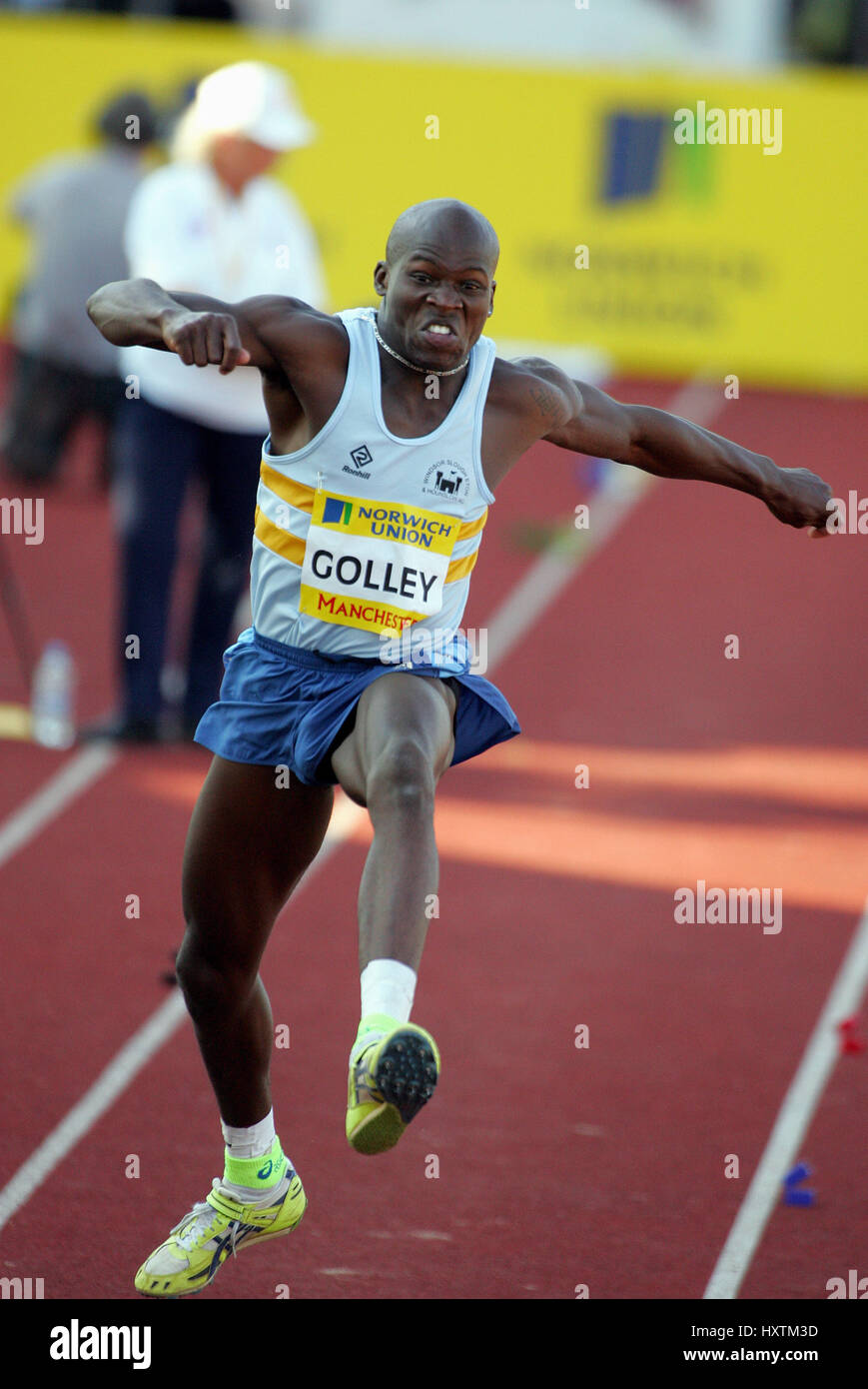 JULIAN GOLLEY TRIPLE JUMP MANCHESTER REGIONAL ARENA MANCHESTER ENGLAND ...