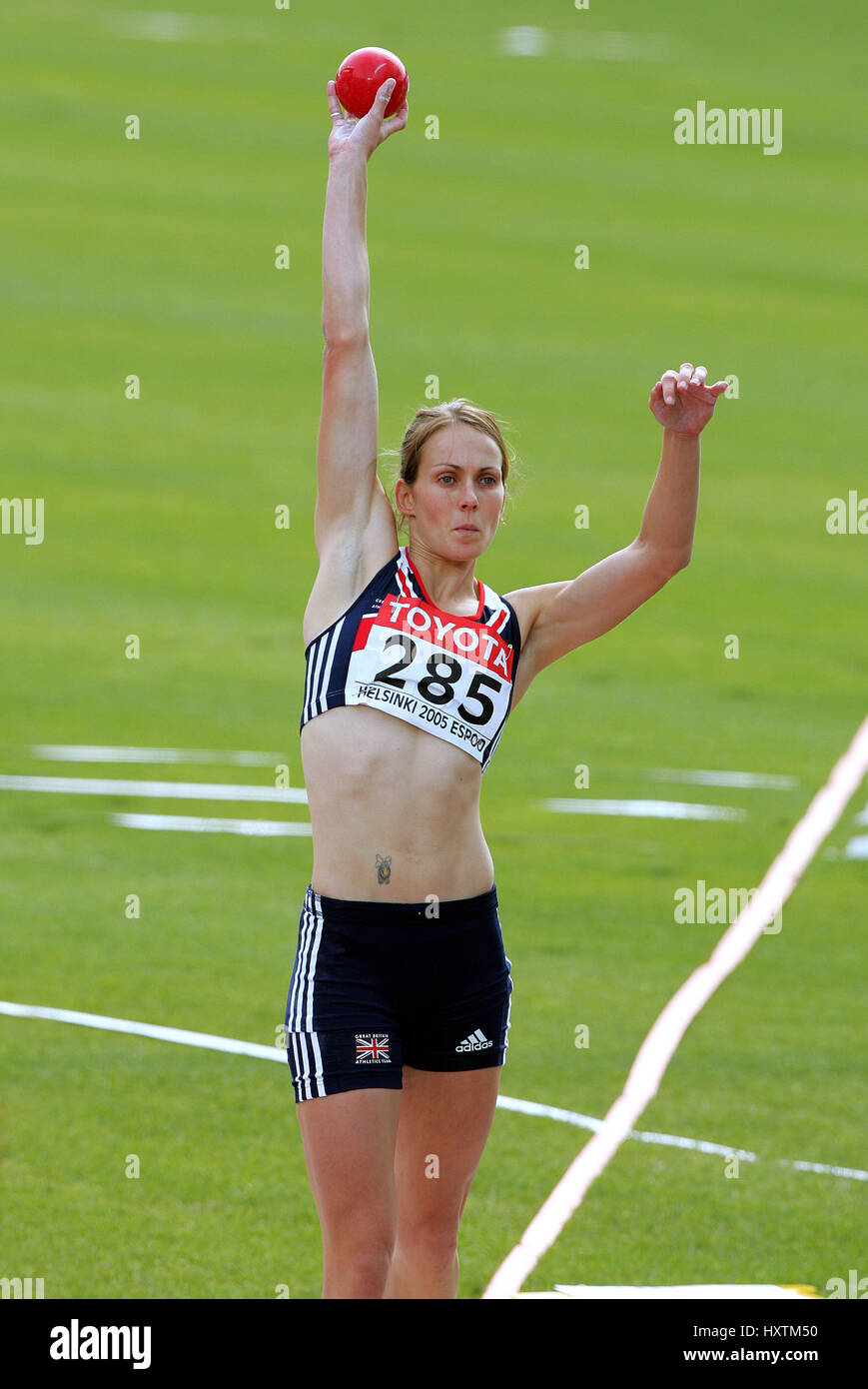 KELLY SOTHERTON SHOT PUT WOMENS HEPTATHLON OLYMPIC STADIUM HELSINKI ...