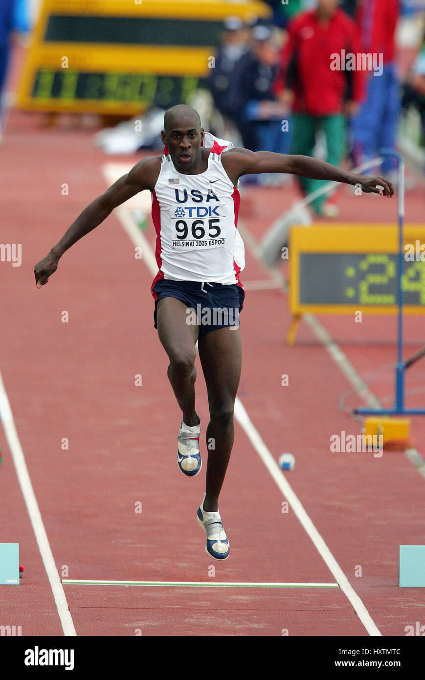 KENTA BELL TRIPLE JUMP USA OLYMPIC STADIUM HELSINKI FINLAND 10 August ...