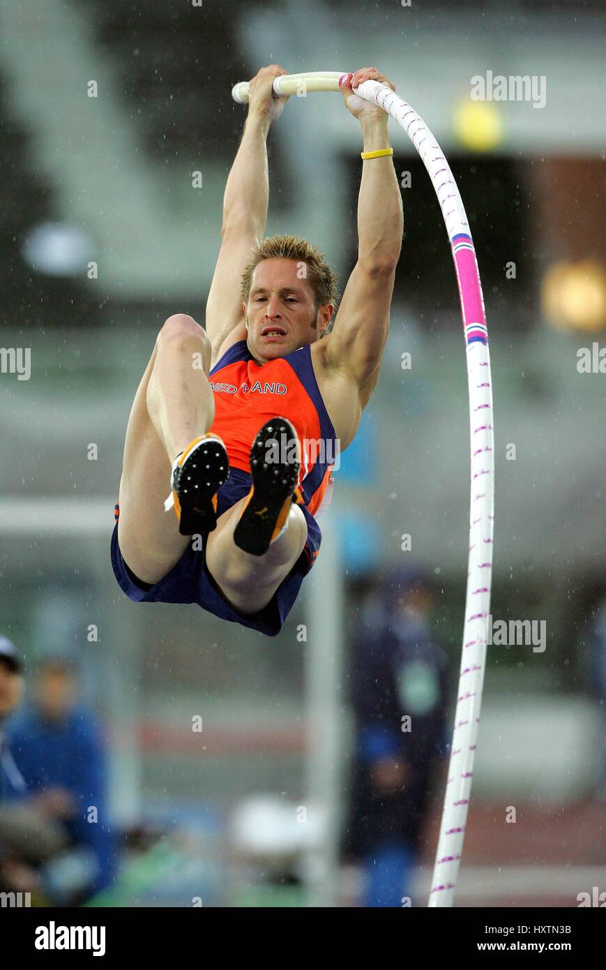 RENS BLOM POLE VAULT NETHERLANDS OLYMPIC STADIUM HELSINKI FINLAND 11 ...