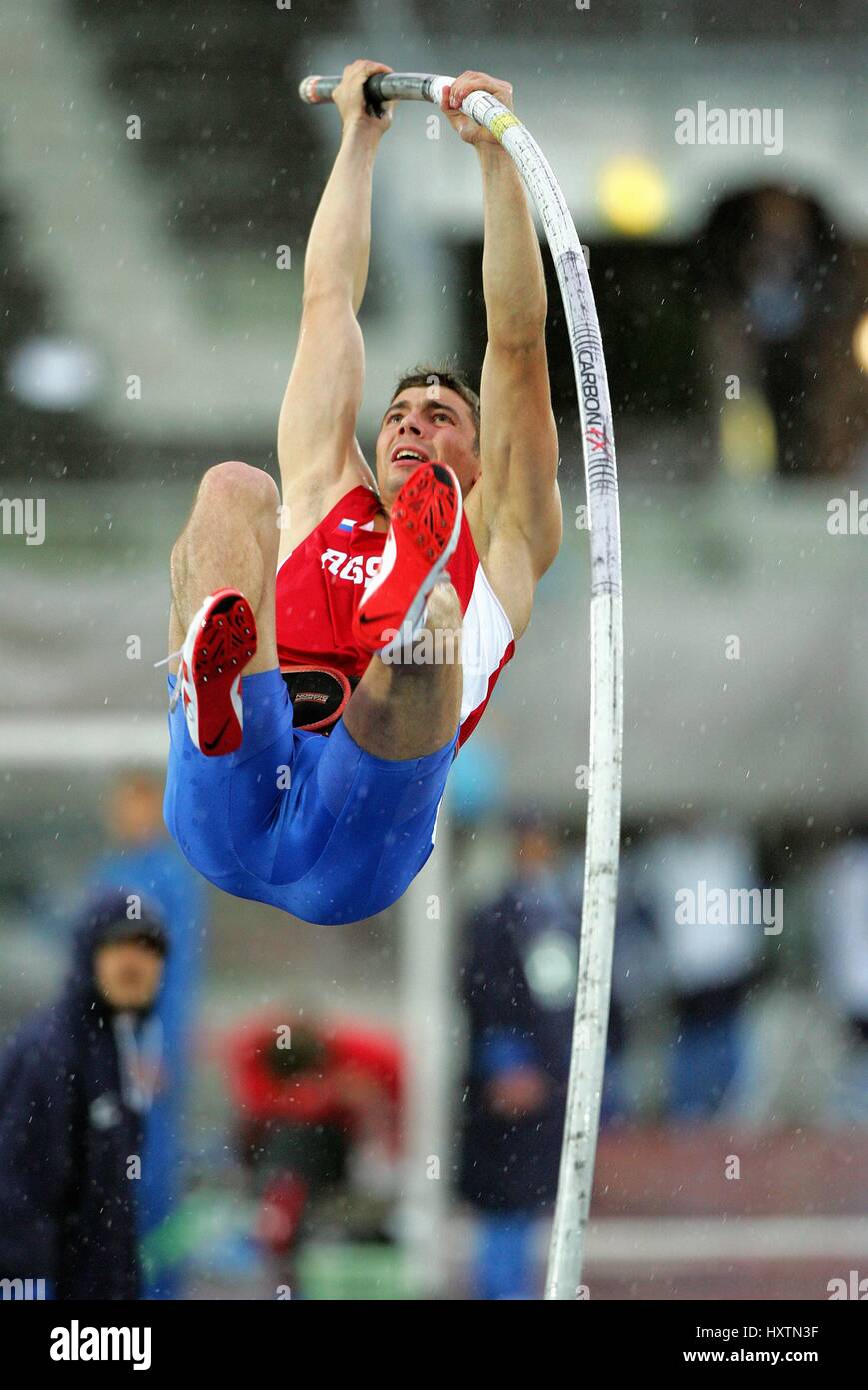 IGOR PAVLOV POLE VAULT RUSSIA OLYMPIC STADIUM HELSINKI FINLAND 11 ...