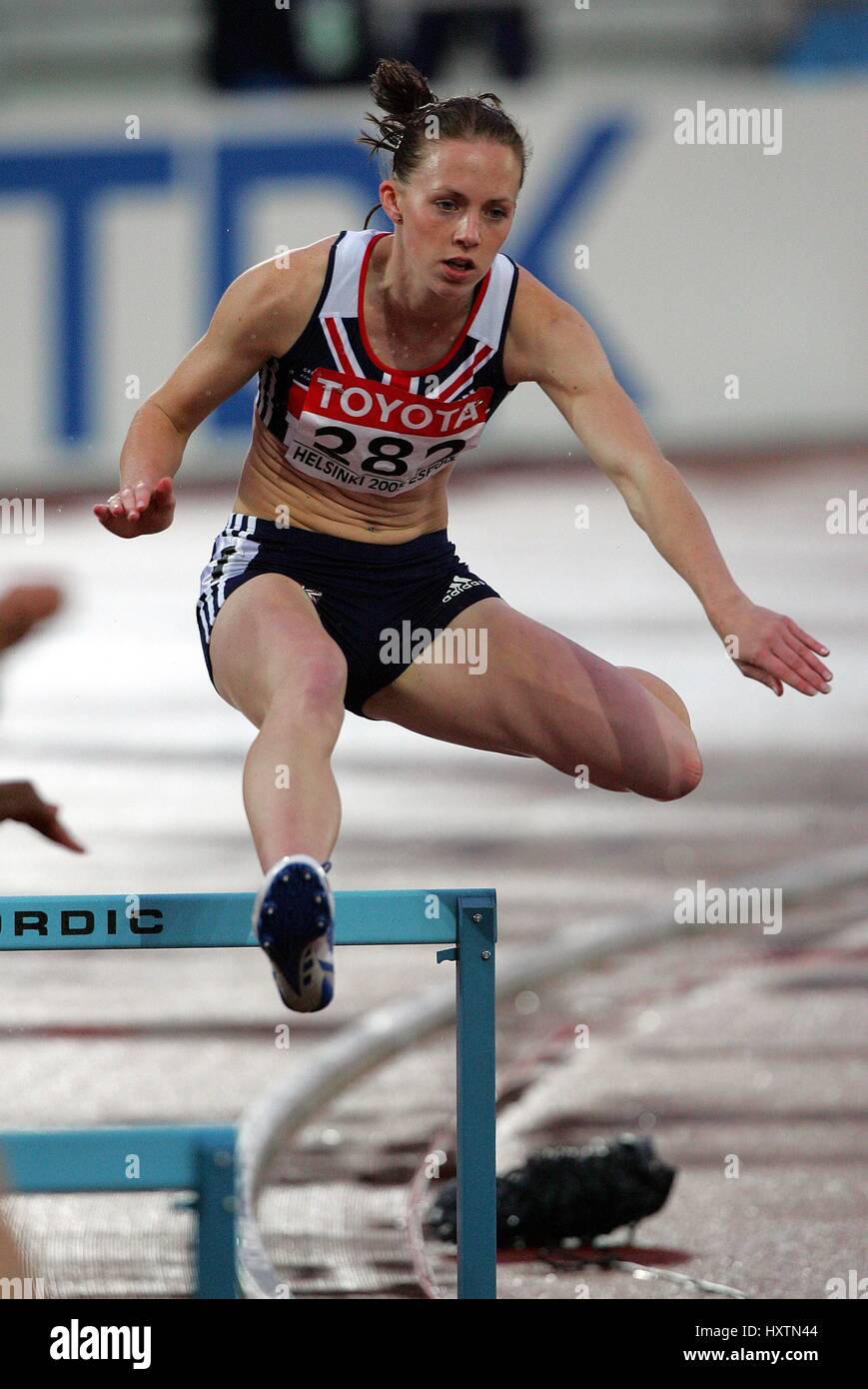 NICOLA SANDERS 400 METRES HURDLES OLYMPIC STADIUM HELSINKI FINLAND 11 ...