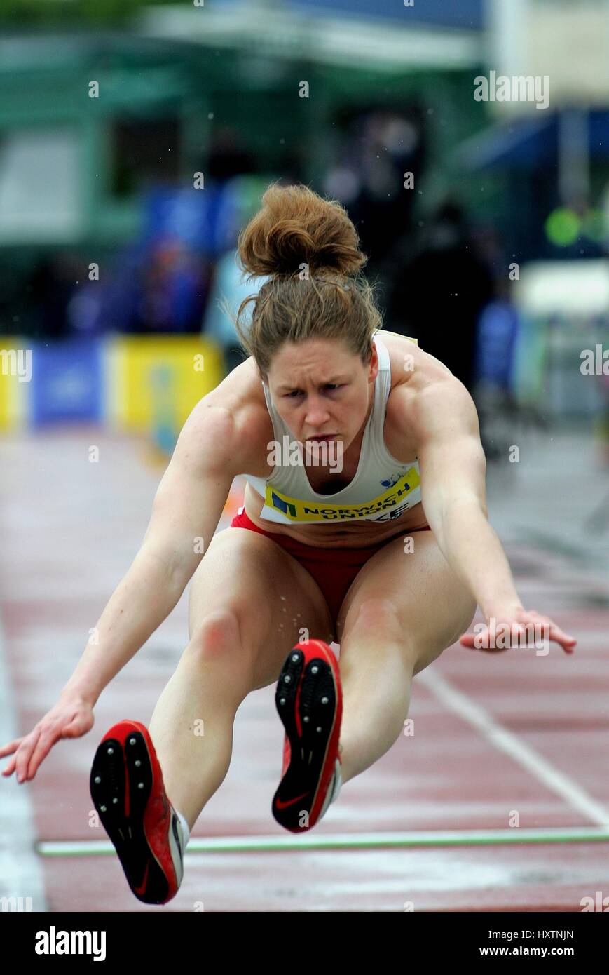 GILLIAN COOKE LONG JUMP SCOTSTOUN STADIUM GLASGOW SCOTLAND 03 June 2007 Stock Photo - Alamy