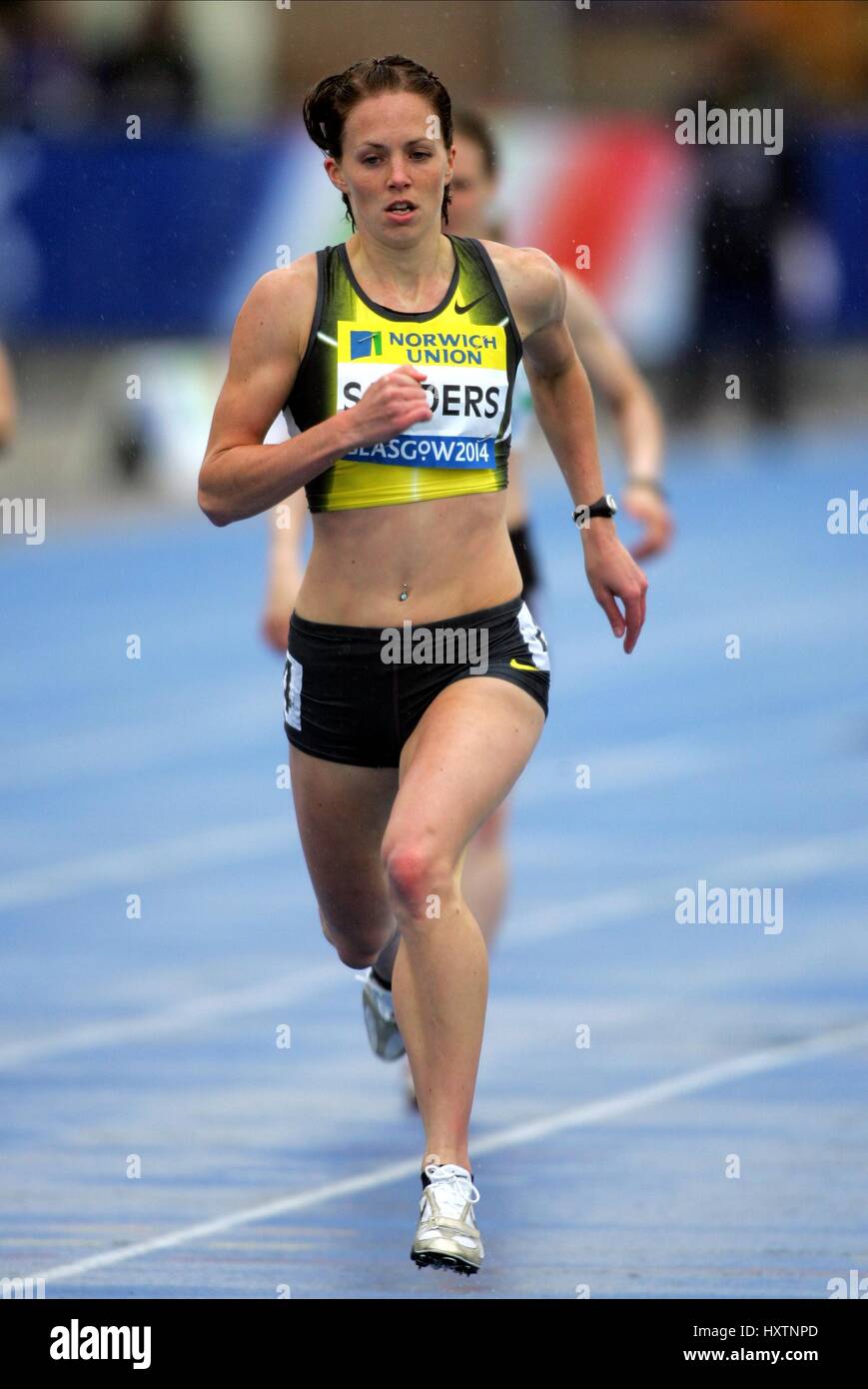NICOLA SANDERS 300 METRES SCOTSTOUN STADIUM GLASGOW SCOTLAND 03 June 2007 Stock Photo - Alamy