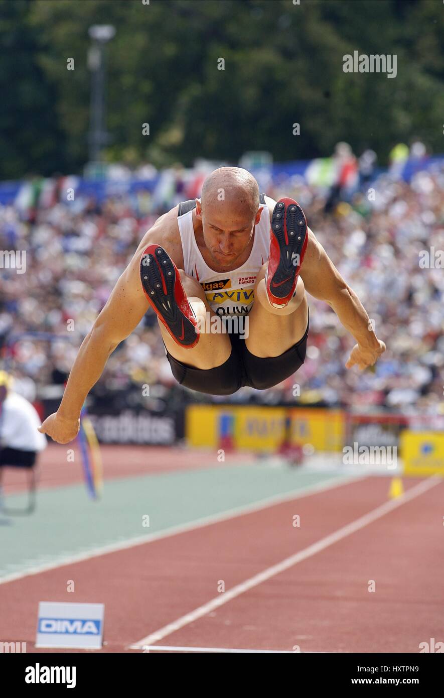 Stephan louw long jump crystal hi-res stock photography and images - Alamy