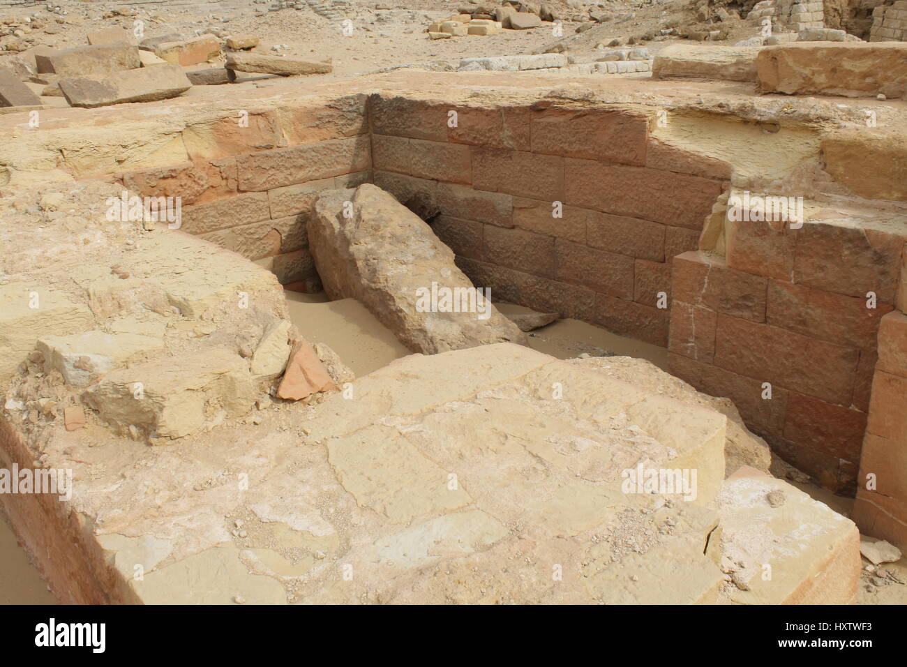 Just recently discovered city in the middle of the sahara hi-res stock ...
