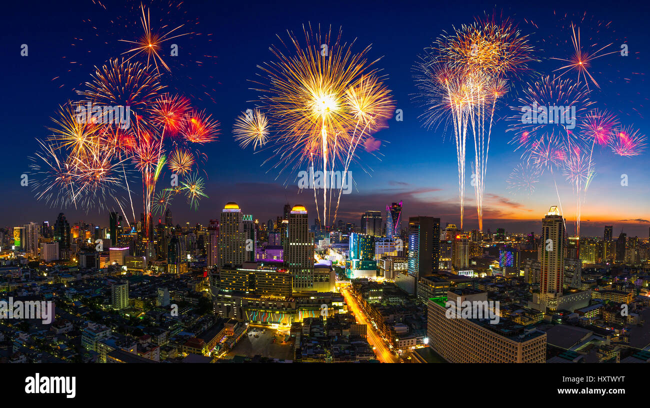 Exploding scene hi-res stock photography and images - Alamy