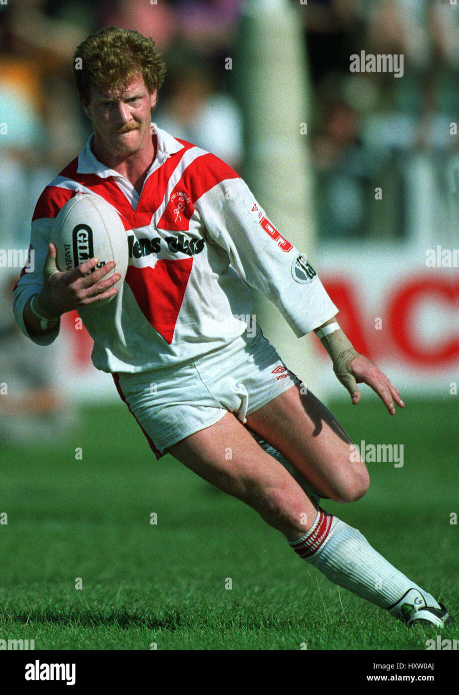 PAUL GROVES ST. HELENS RLFC 02 January 1991 Stock Photo - Alamy