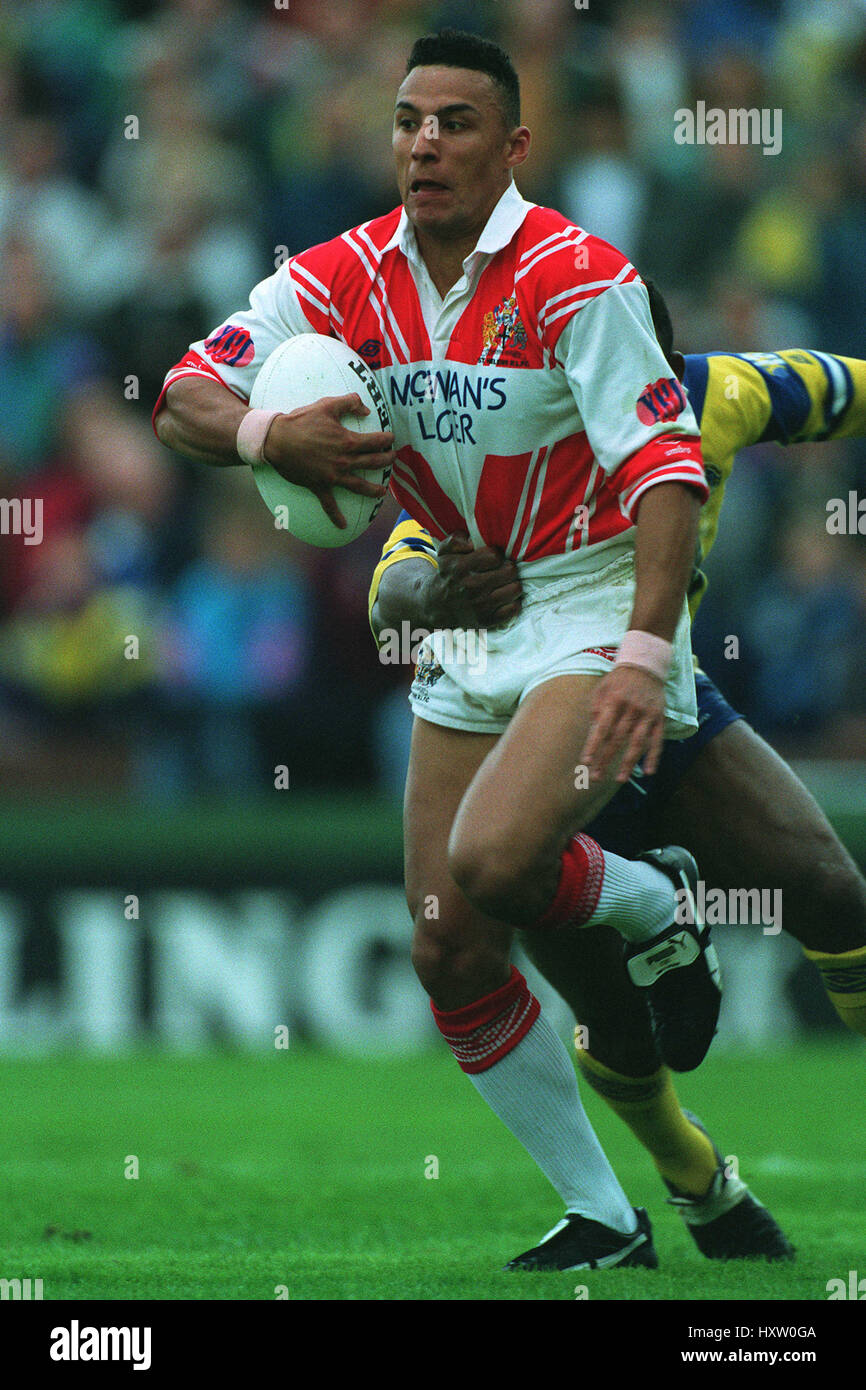 TONY SULLIVAN ST. HELENS RLFC 02 September 1992 Stock Photo - Alamy