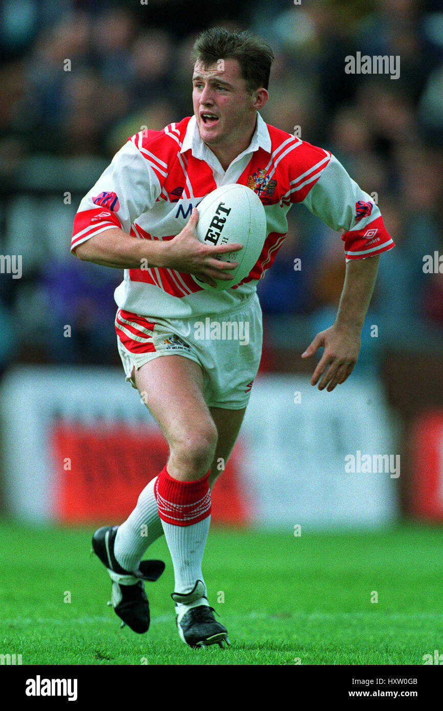 GUS O'DONNELL . ST. HELENS RLFC 02 September 1992 Stock Photo - Alamy