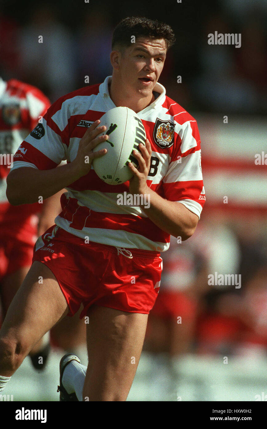 ANDREW FARRELL WIGAN RLFC 17 May 1993 Stock Photo - Alamy