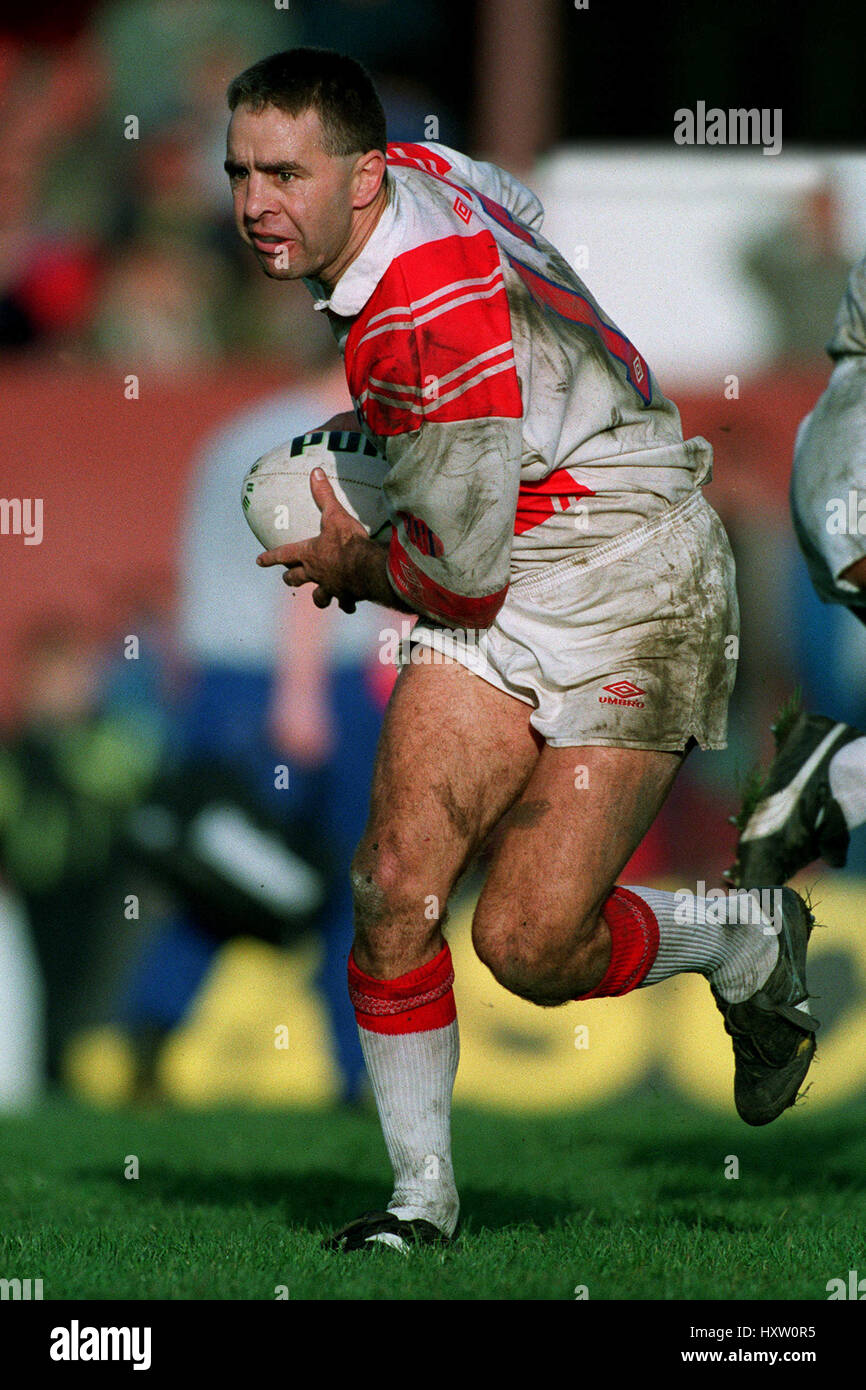 SHANE COOPER ST. HELENS RLFC 14 December 1992 Stock Photo - Alamy