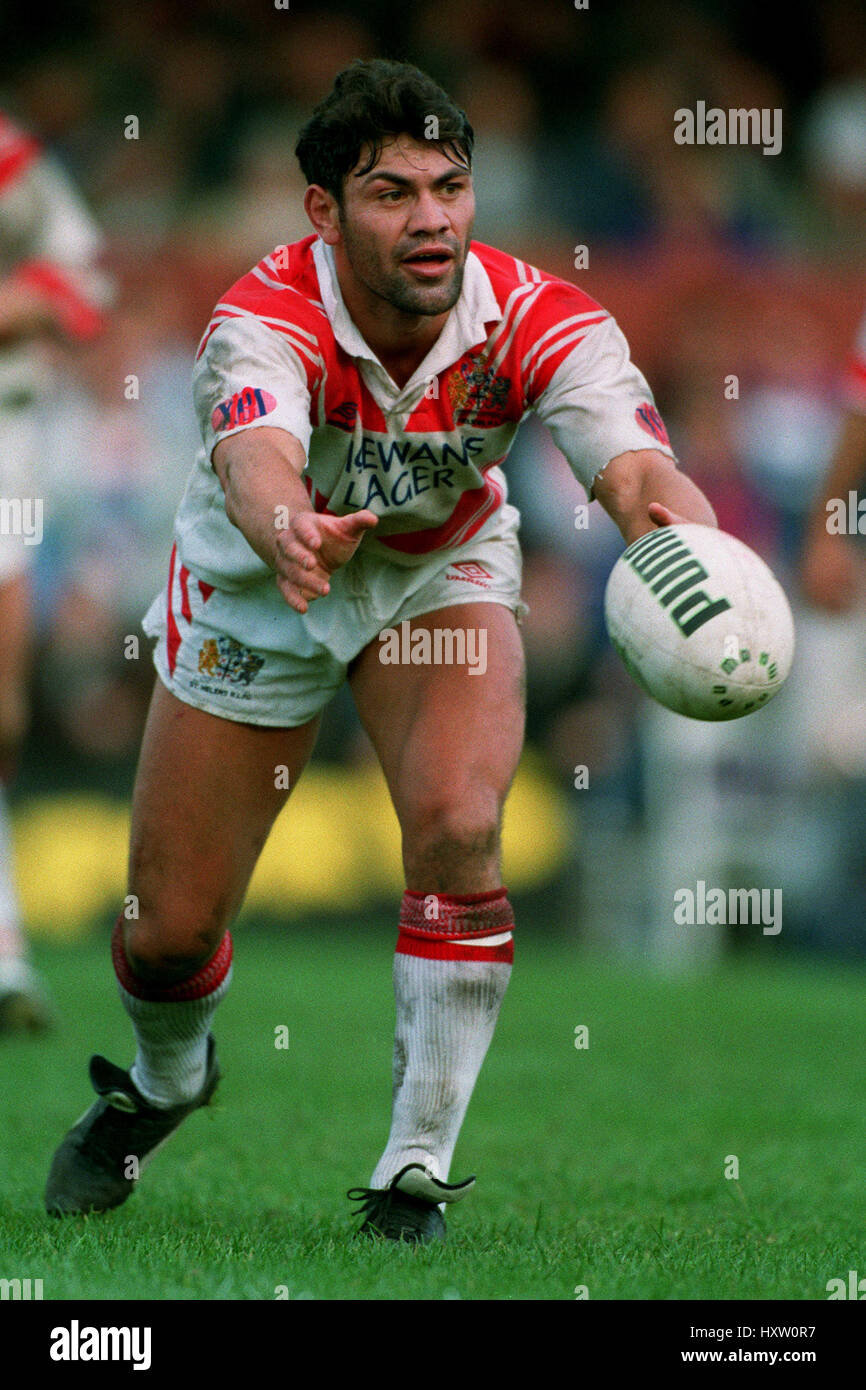 TEA ROPATI ST. HELENS RLFC 14 December 1992 Stock Photo - Alamy