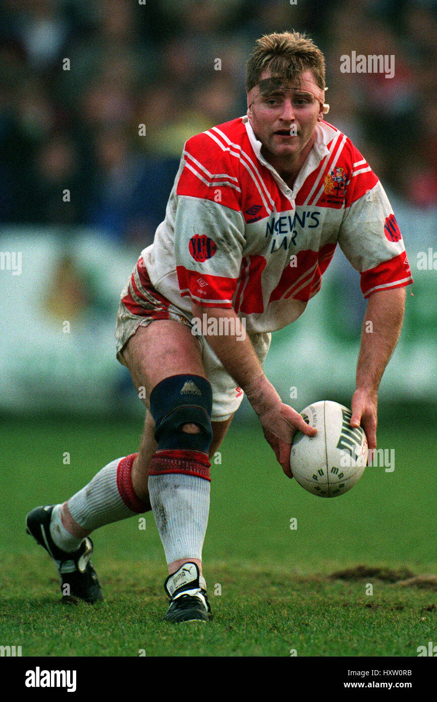 BERNARD DWYER ST. HELENS RLFC 14 December 1992 Stock Photo - Alamy