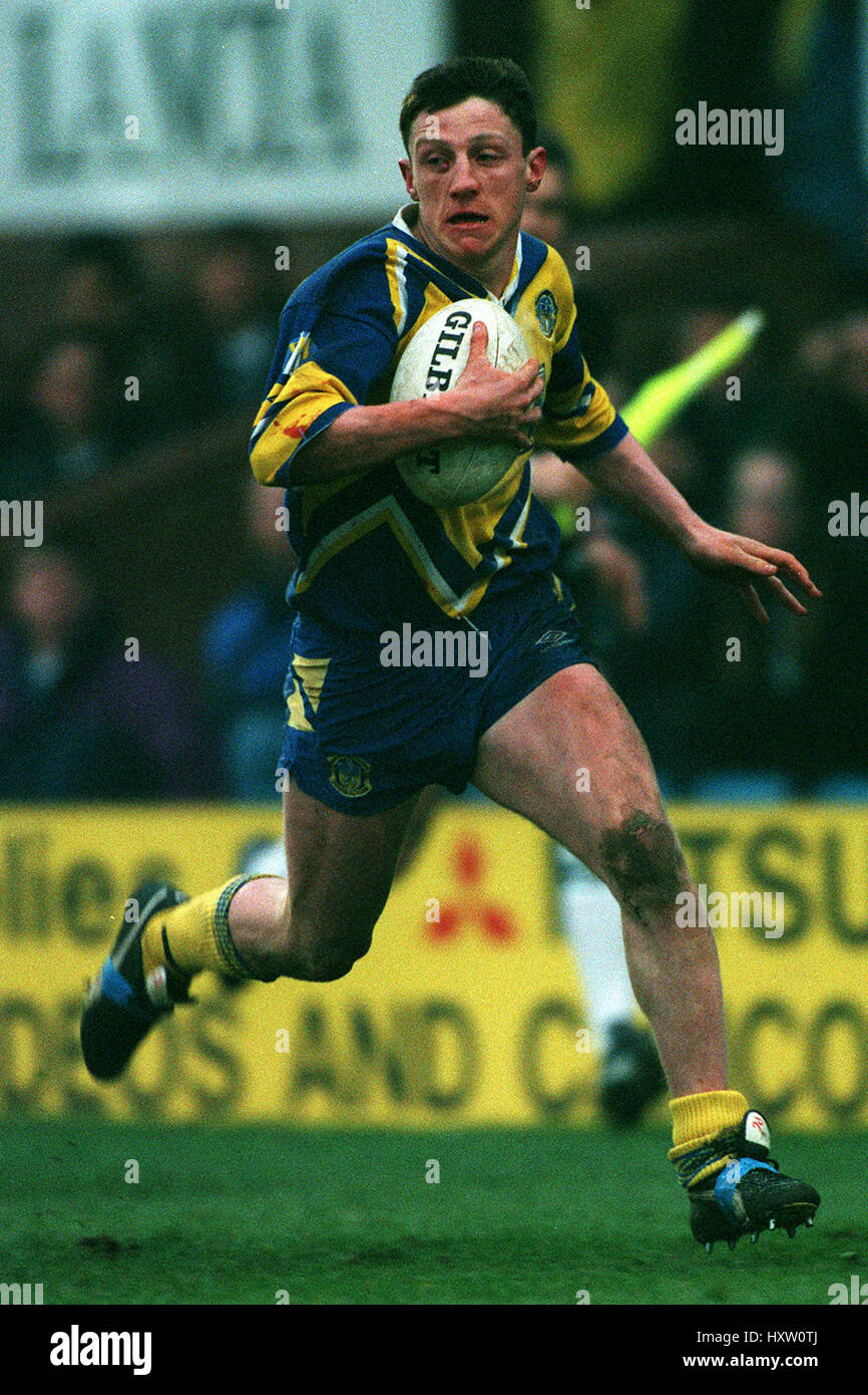 Paul cook leeds hi-res stock photography and images - Alamy